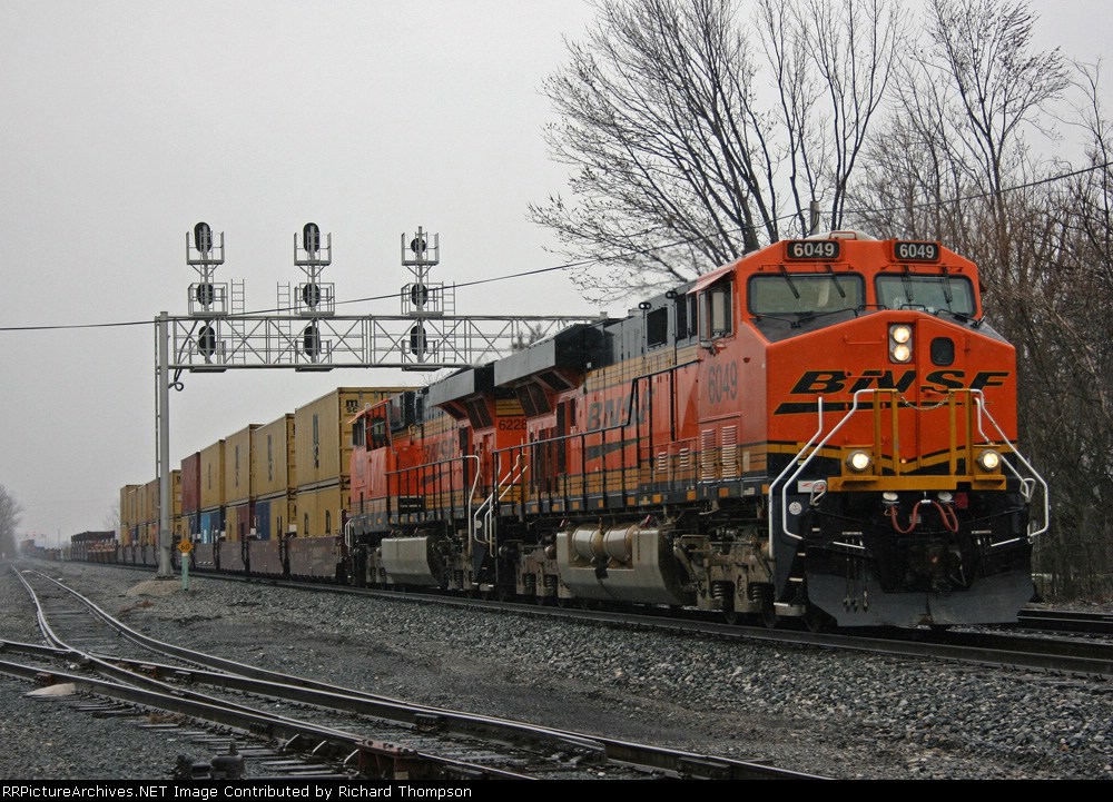 BNSF 6049